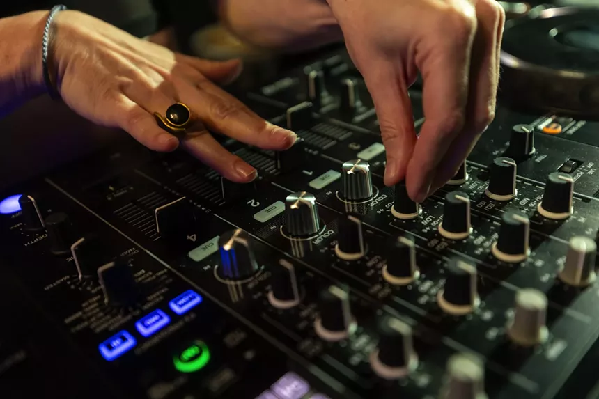 The DJ School Champions Dallas’ Next Generation of DJs | Dallas Observer