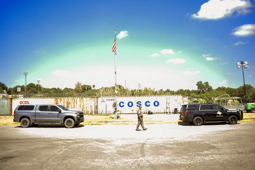 9 Images of Texas Gov. Greg Abbott's Floating Border Wall in the Rio ...