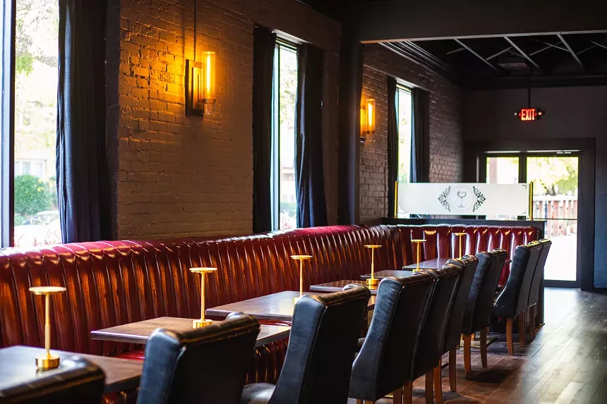 An Iconic Dallas Bar, Thomas Avenue Beverage Company, Is Back | Dallas ...