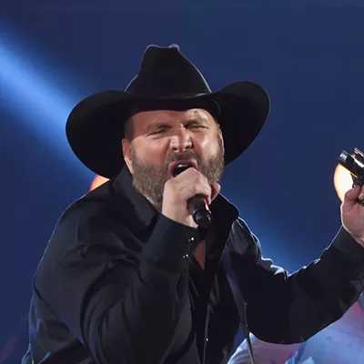 '80s Pop Star Tiffany at Vista Ridge Mall in Suburban Dallas: Review ...