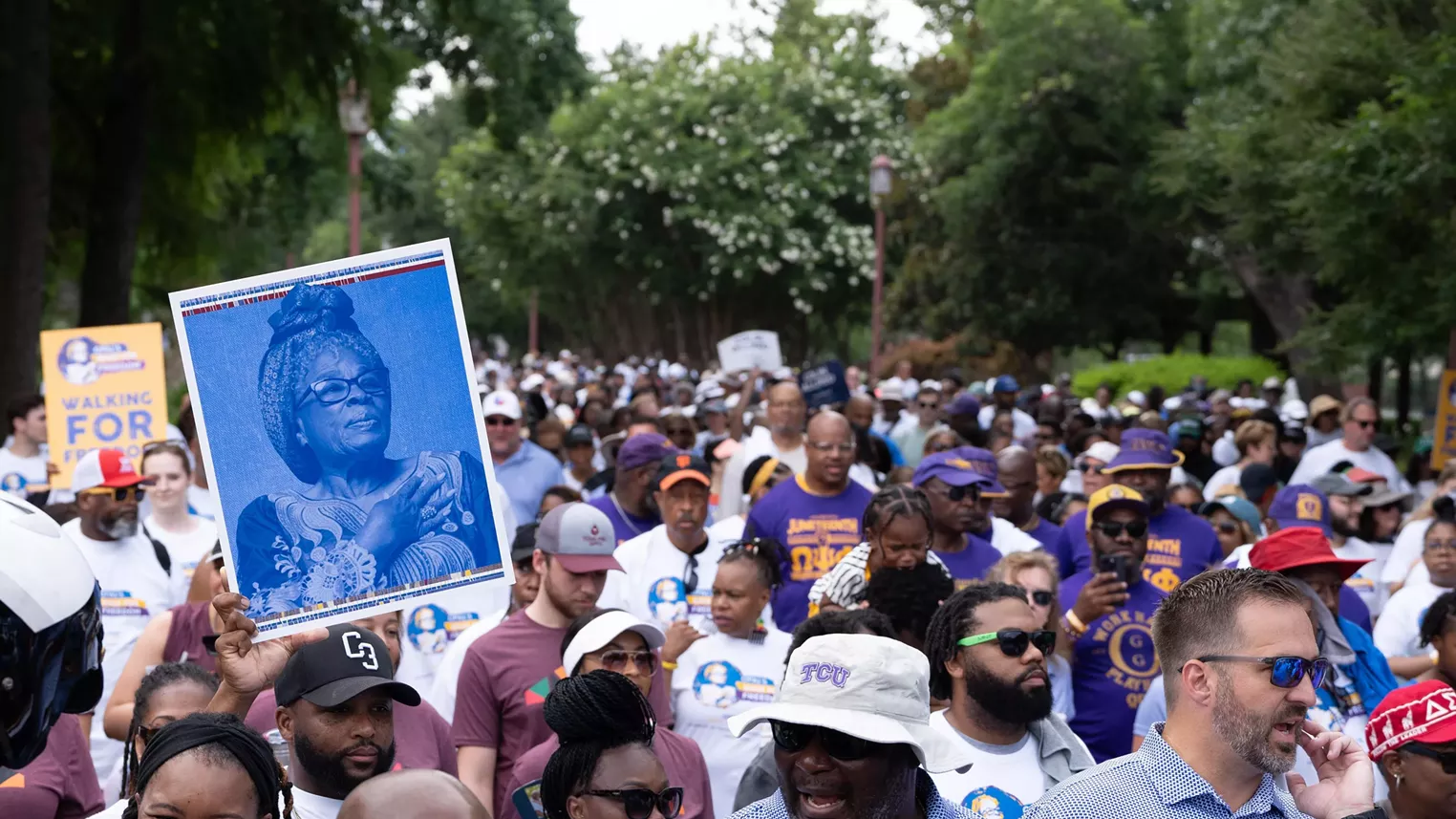 Opal's Walk for Freedom in Dallas Draws Crowds Celebrating Juneteenth ...